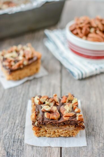 5 Ingredient Frozen Turtle Bars