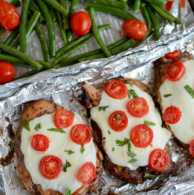 Sheet Pan Caprese Chicken | Sheet Pan Chicken Breast Recipe
